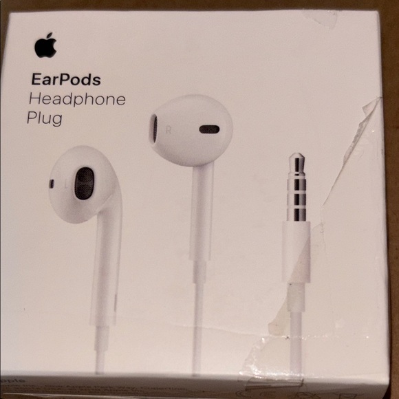 Apple | Headphones | Apple Earpods With Headphone Plug | Poshmark